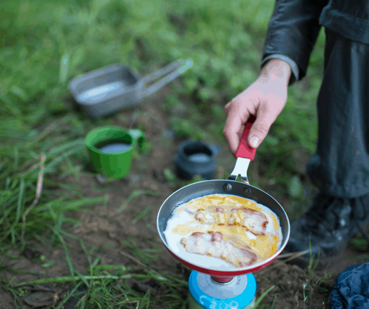 The Ultimate Guide to Successful Camp Cooking - Tips, Hacks & Products