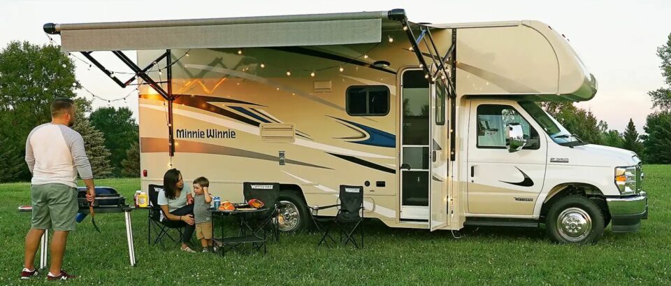 Top 7 Best Class C RVs Under 25 Feet | TREKKN RV