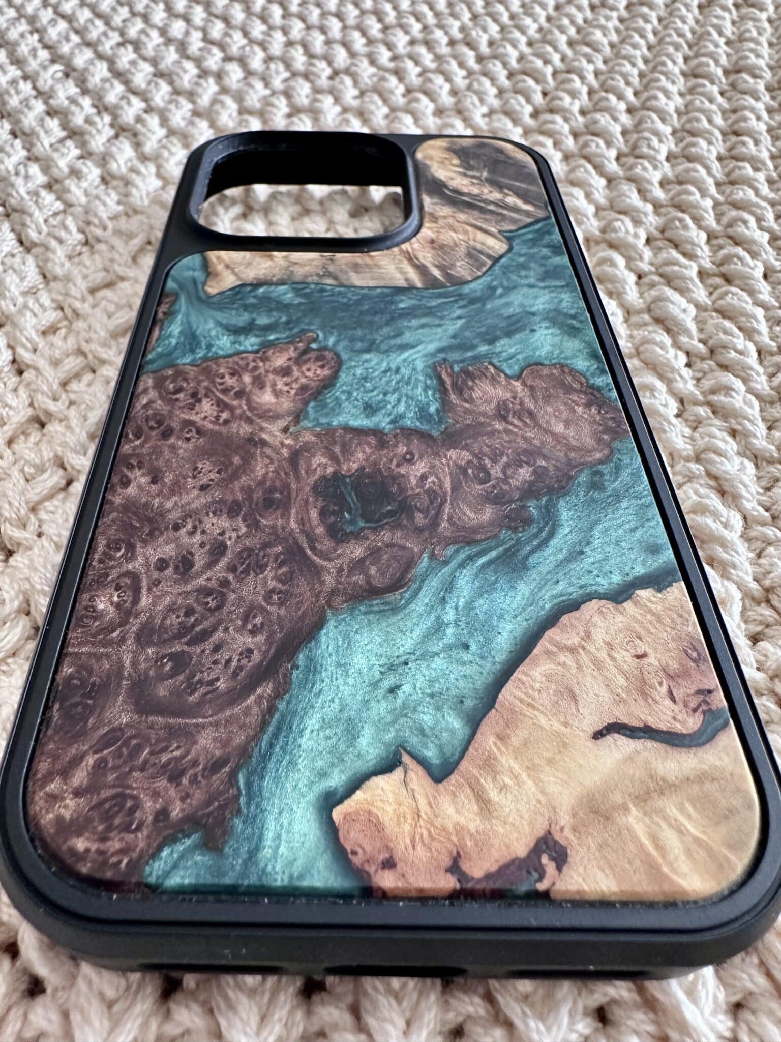 Review: Wood Phone Case by Carved for a Touch of Nature in Your Life